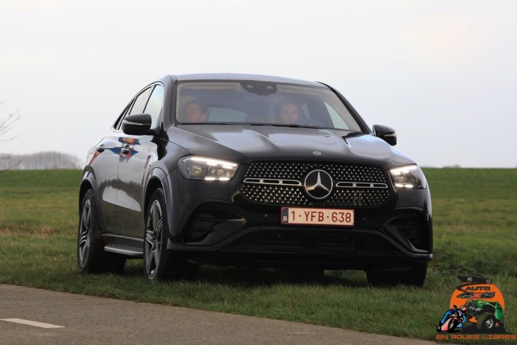 LE MERCEDES GLE 400 e 4MATIC COUPE AMG Line, un SUV HYBRIDE ! – Auto4X4 ...